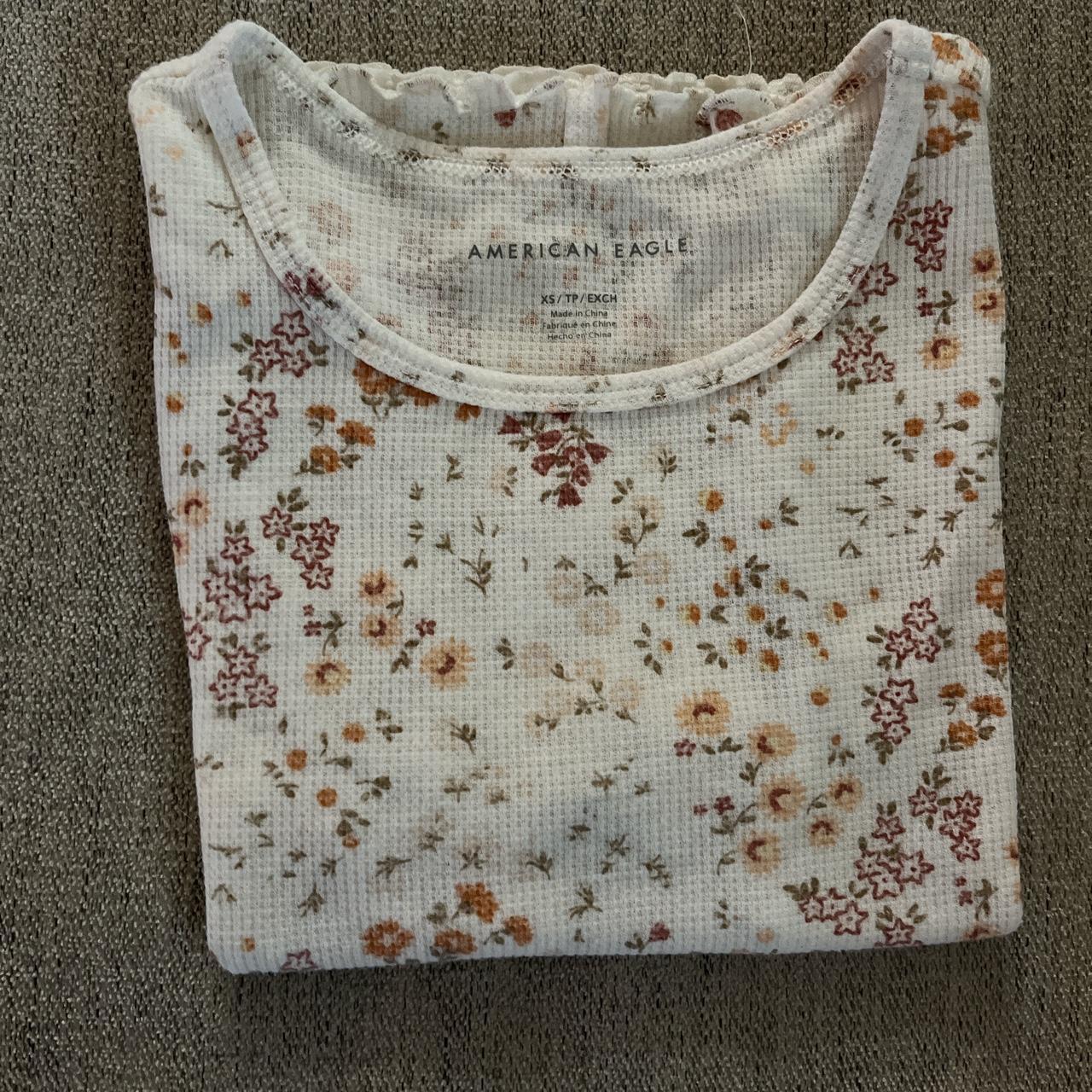 american eagle baby tee! super cute for fall!... - Depop