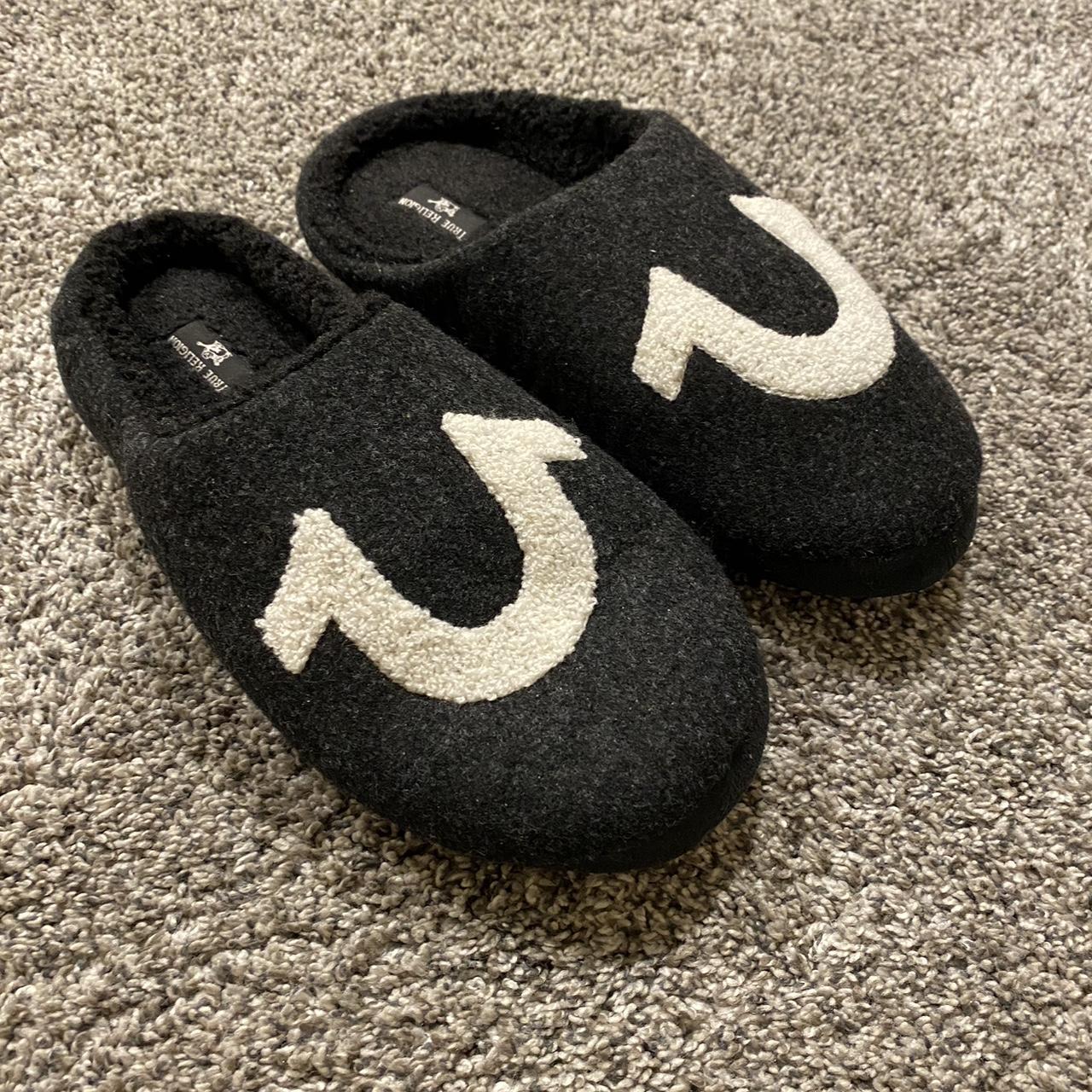 True Religion Men's Black and White Slippers | Depop