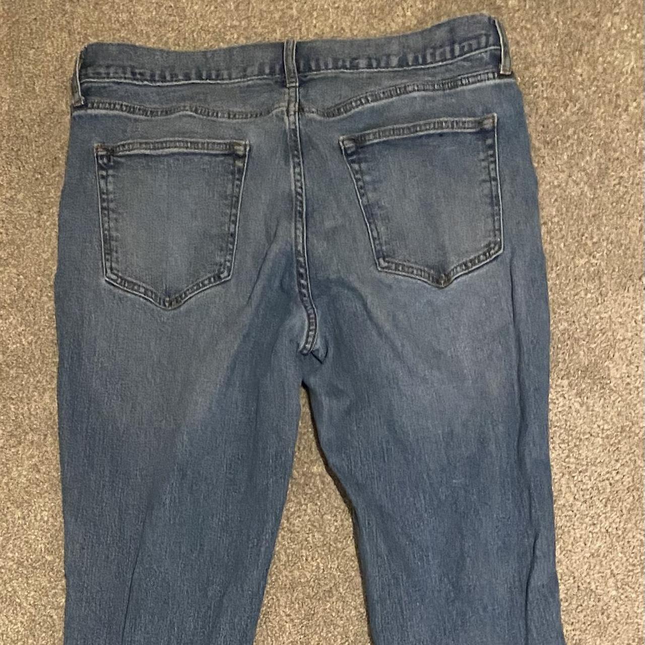 Old navy blue jeans 34x34 - Depop