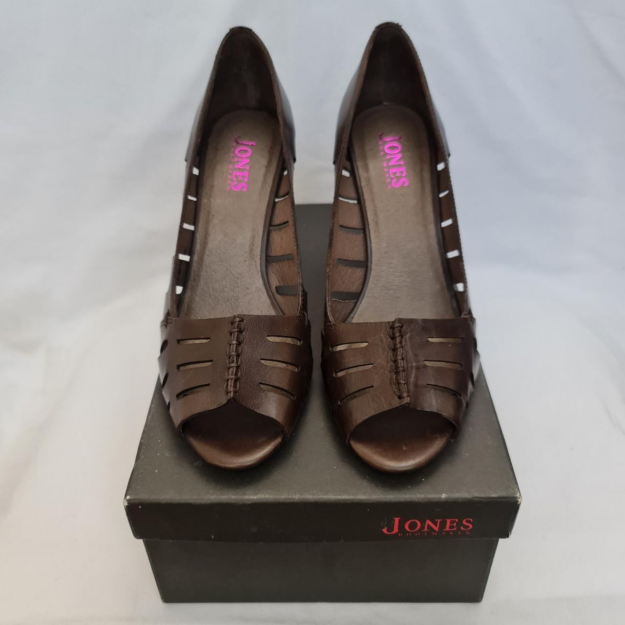Jones Bootmaker Coy Womens Size 7 Court Heel Peep... - Depop