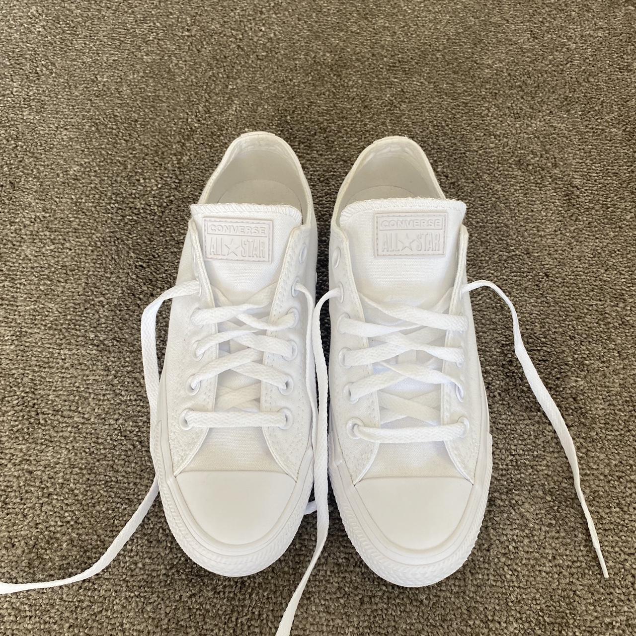 white converse perfect condition - never... - Depop