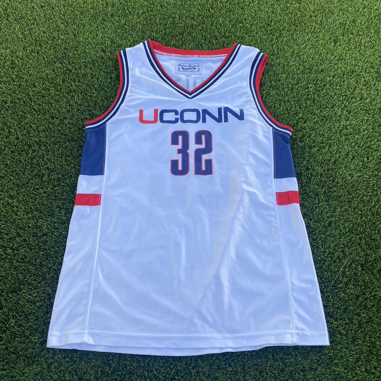 Vintage Richard ‘RIP’ Hamilton UCONN Huskies... - Depop