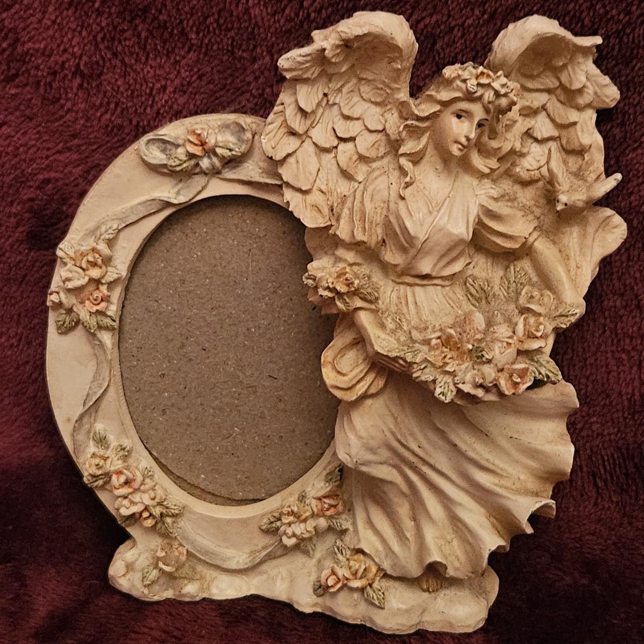 VINTAGE figurine collection set of 6°• ⚠️THE... - Depop