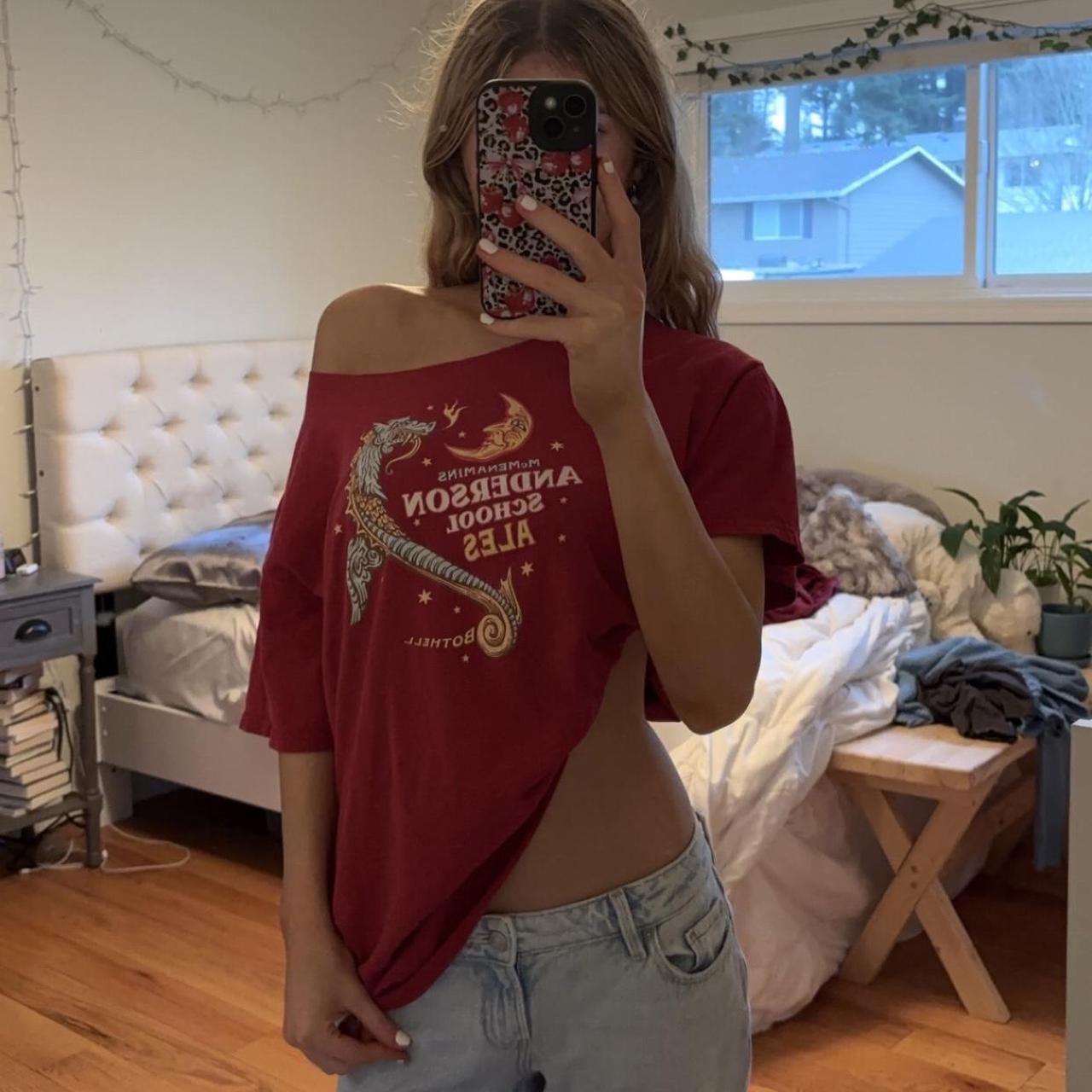 Off the shoulder T-shirt - Depop