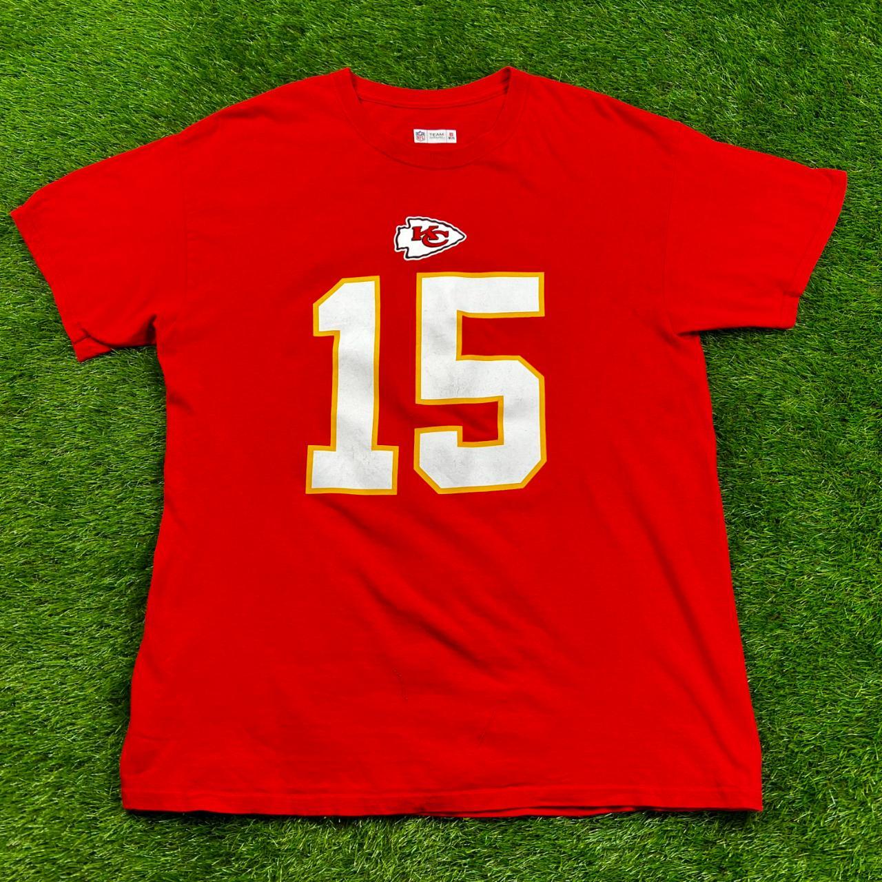 NFL Men's Red T-shirt | Depop