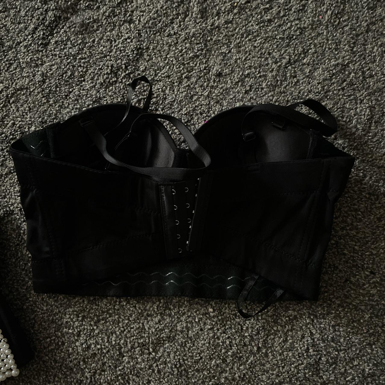 Fashion nova bustier size small nwot never worn - Depop