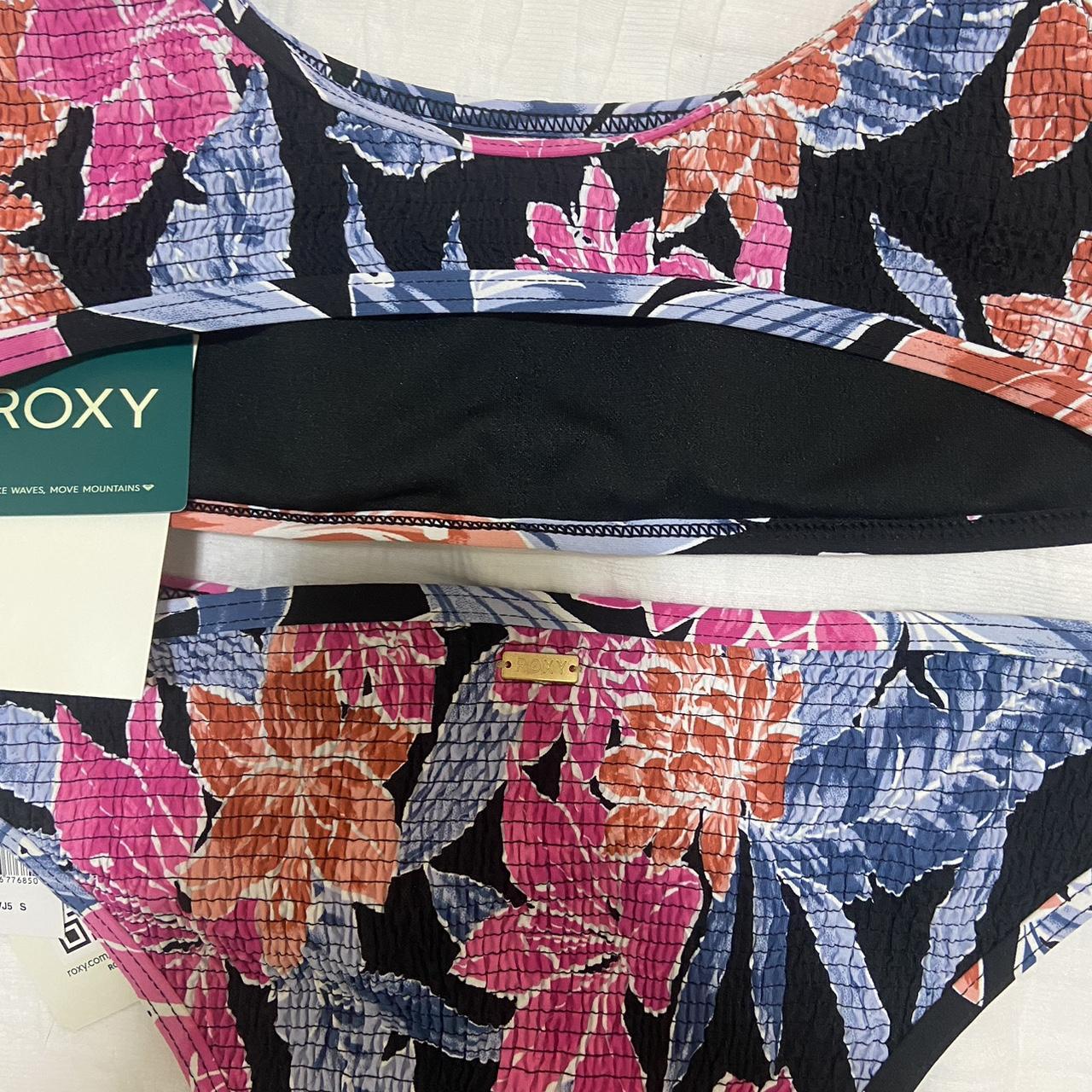 ROXY KINI SET NEW WITH TAGS -top m (can fit s... - Depop