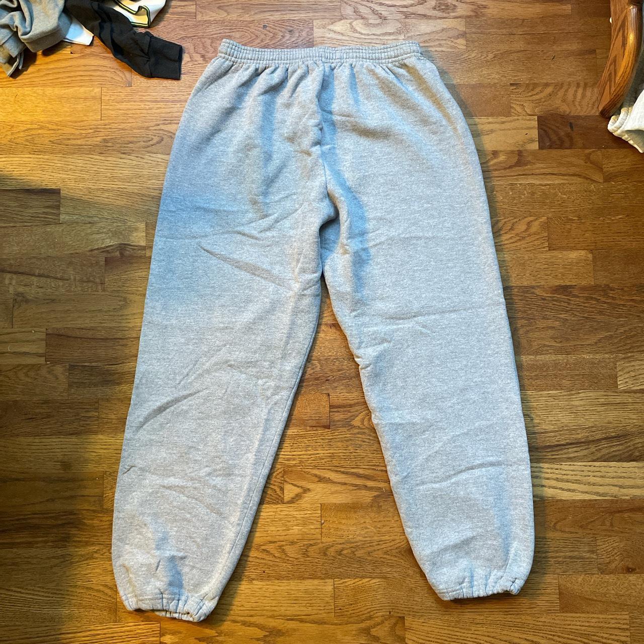 Sz M 2000s Y2K jerzees sweats. Made in USA. No... - Depop