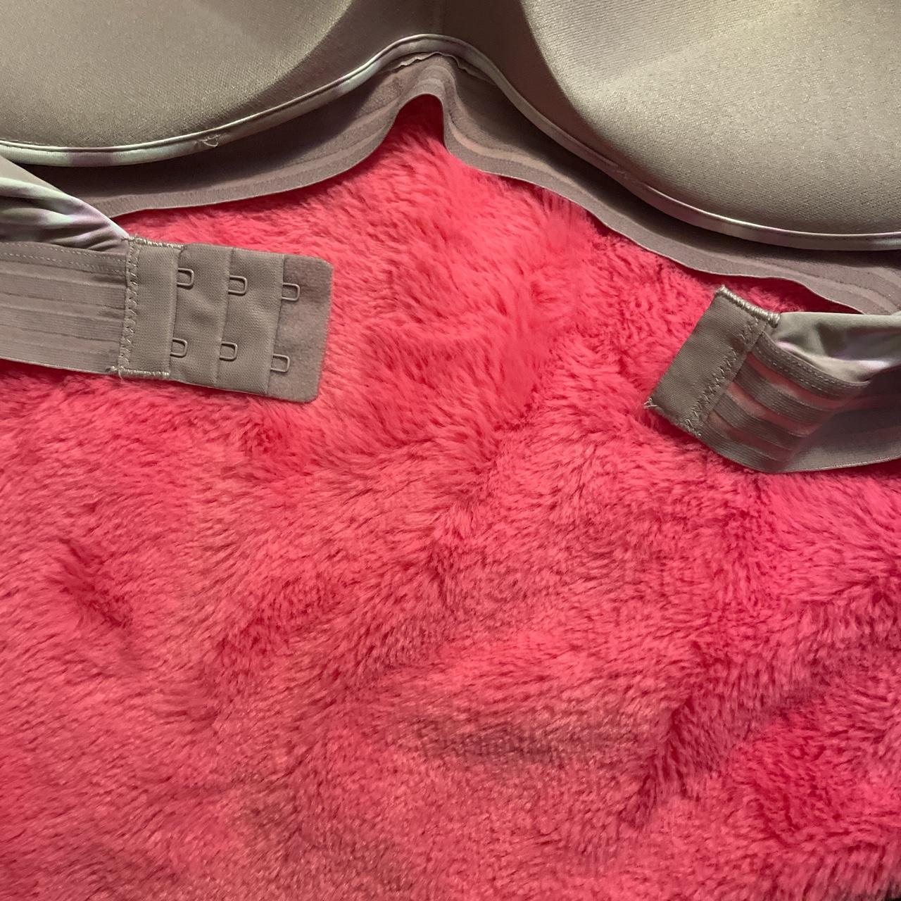 Push up wire free bra, Adjustable closure, and... - Depop