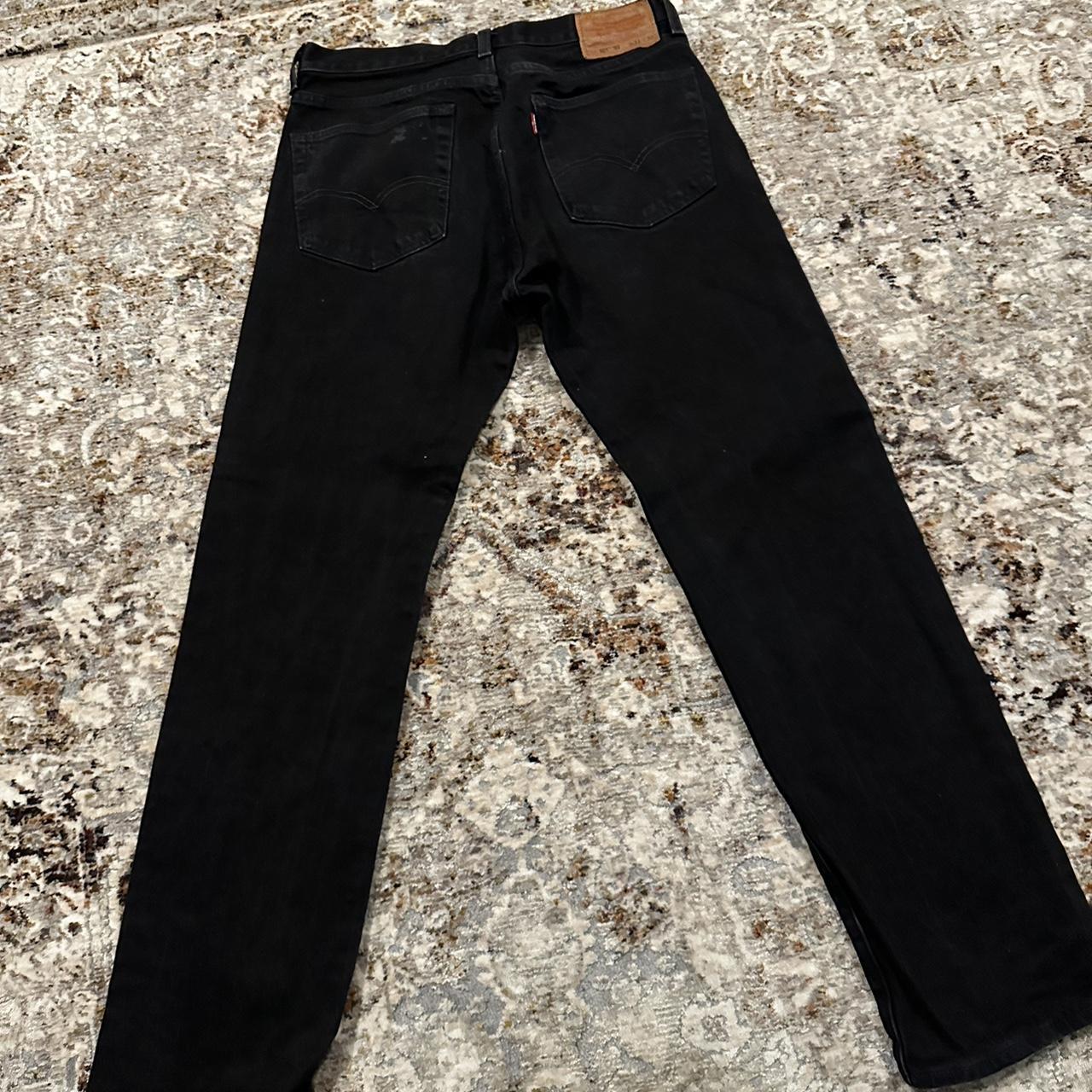 Black Levi jeans - Depop