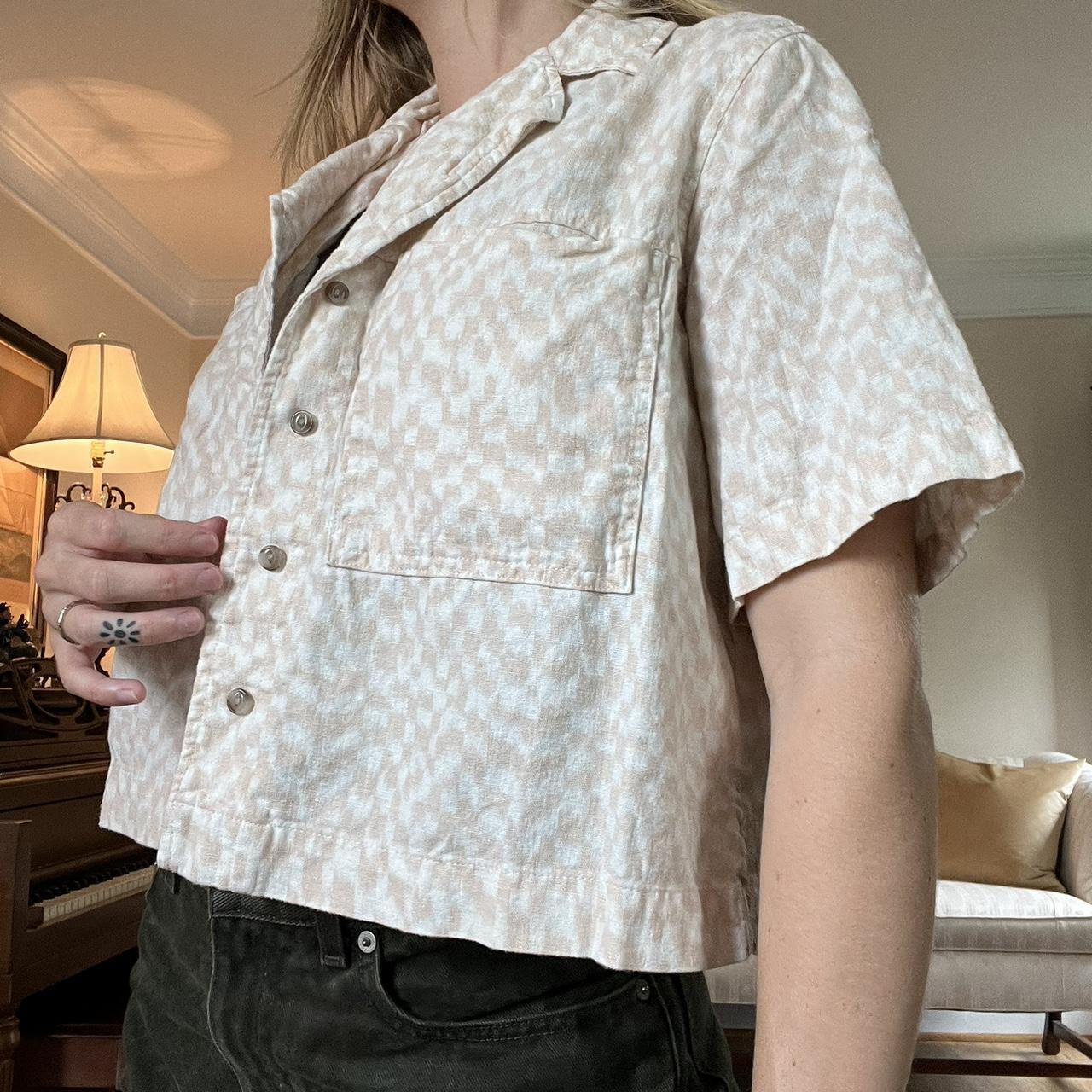 Target Universal Threads surf shirt - Depop