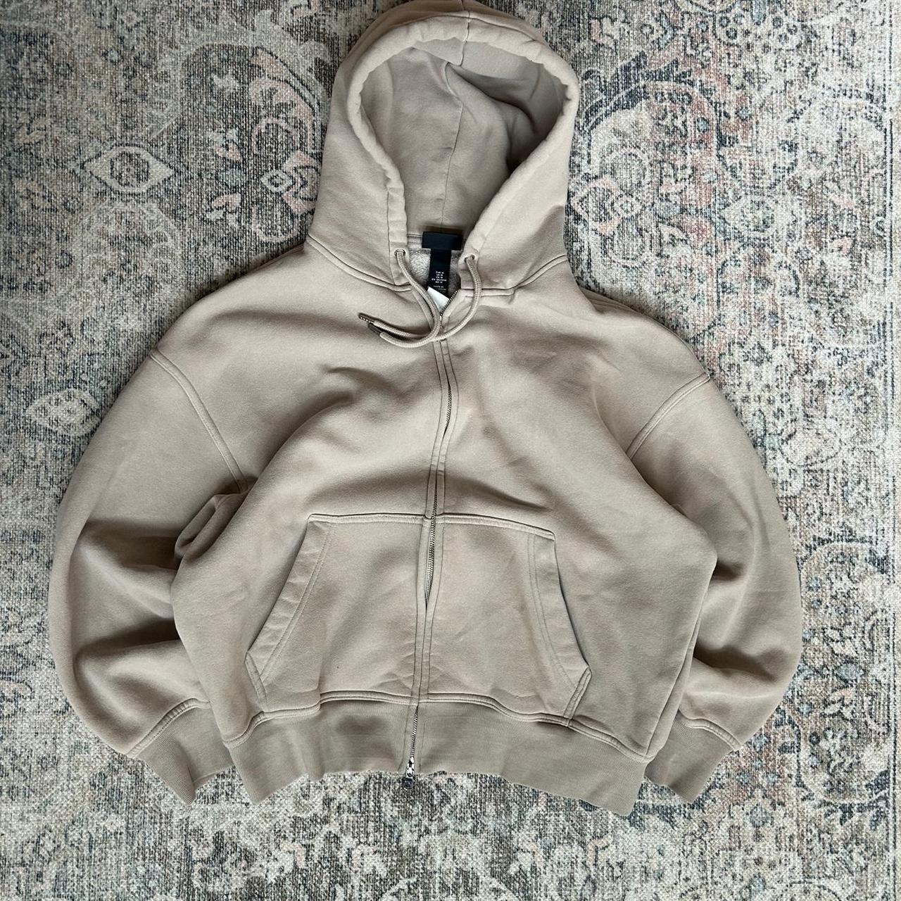 Vintage Y2K H&M Cream and tan zip-up oversized... | Depop