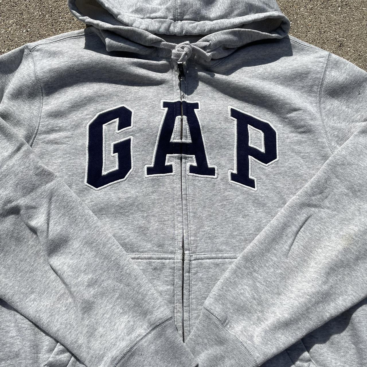 Grey Men’s GAP Zip Up Hoodie Medium Good Condition - Depop