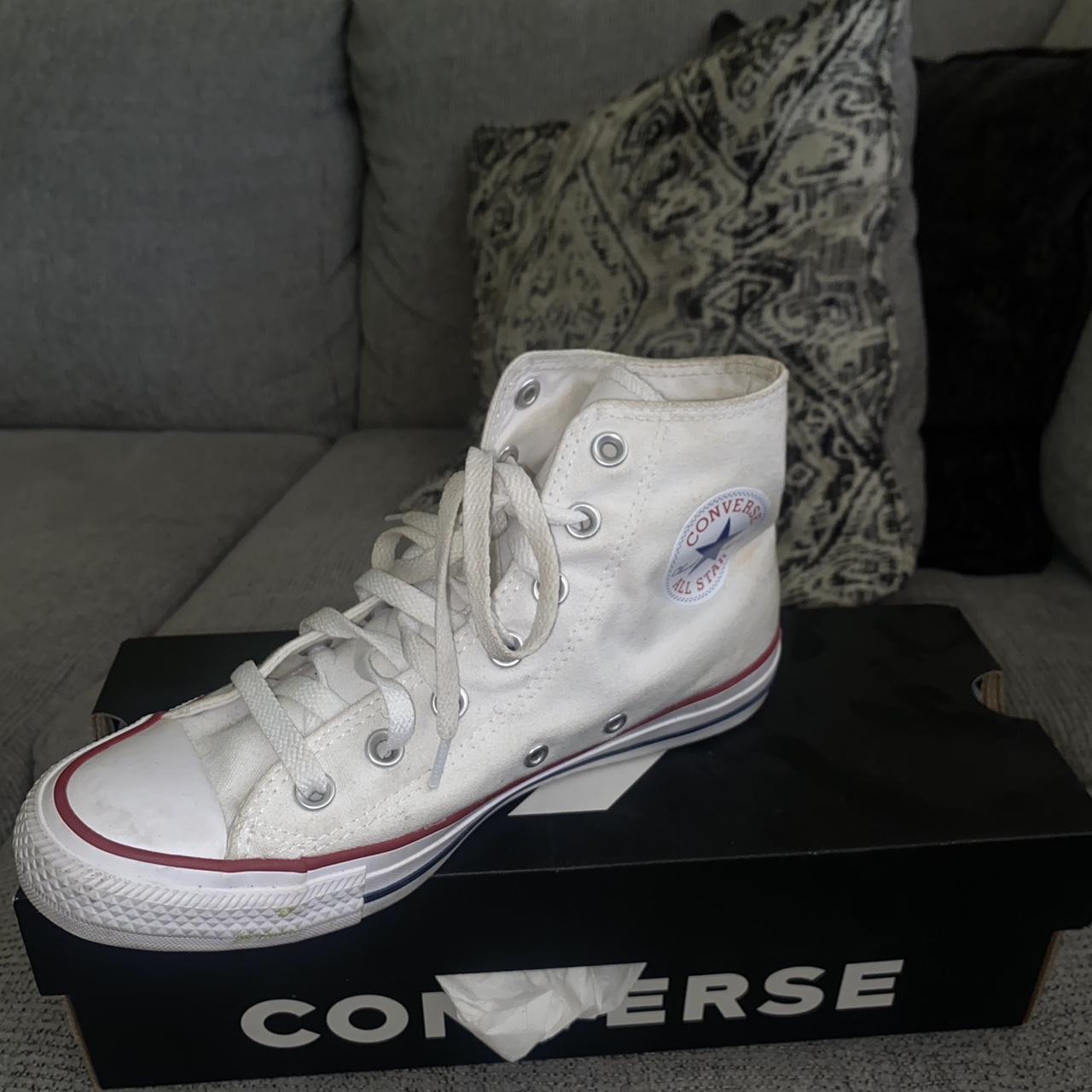 Converse Women's White and Cream Trainers | Depop