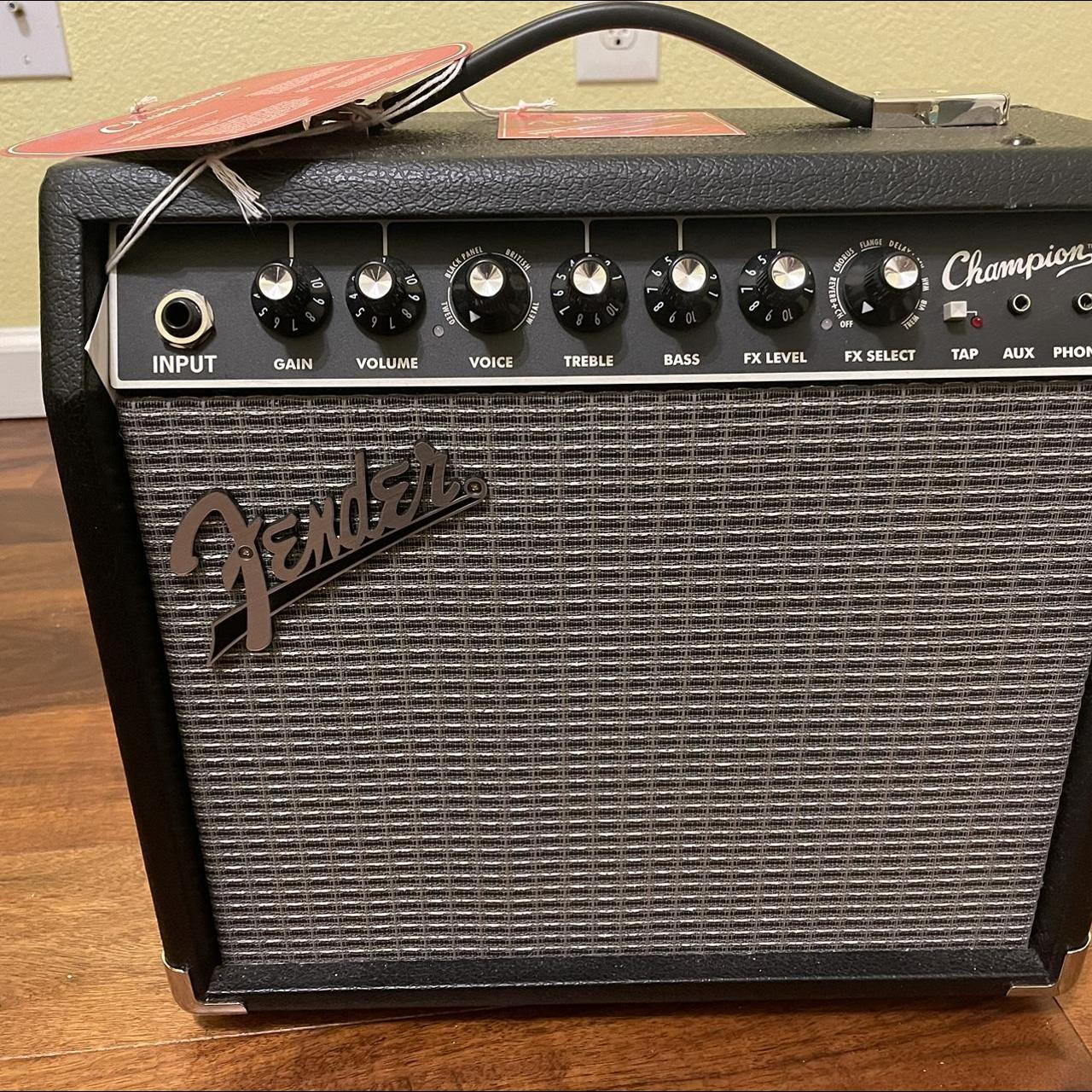 black fender champion 20 amp comes with cords - Depop