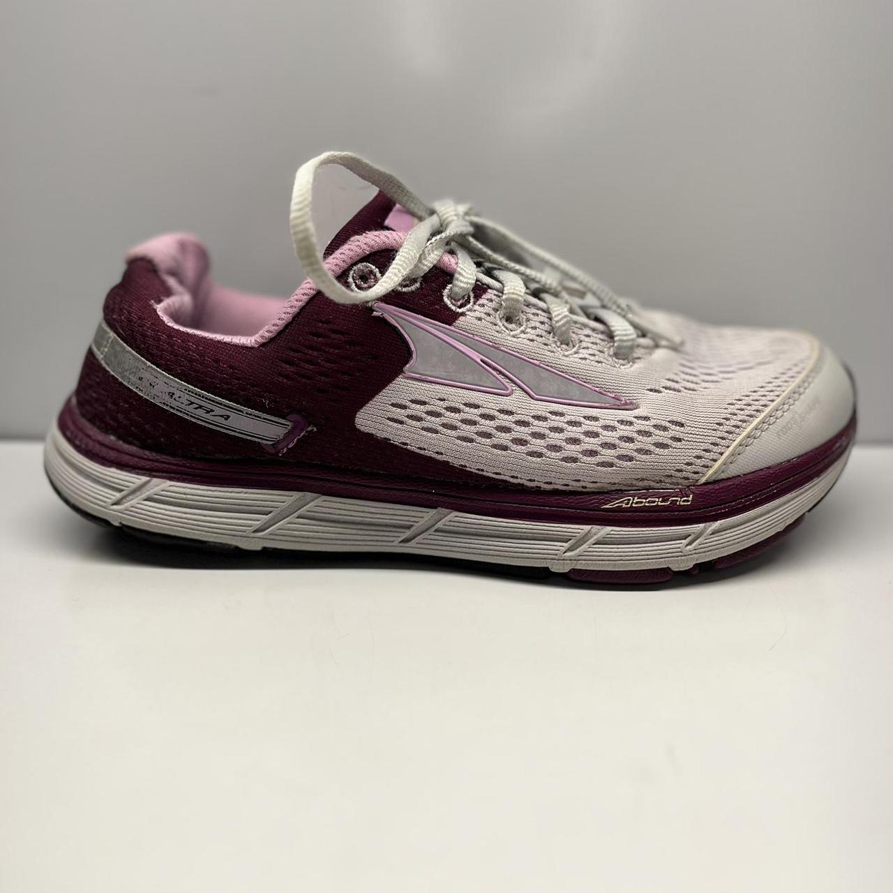 Altra Intuition 4 Womens Size 7.5 Gray Purple... - Depop
