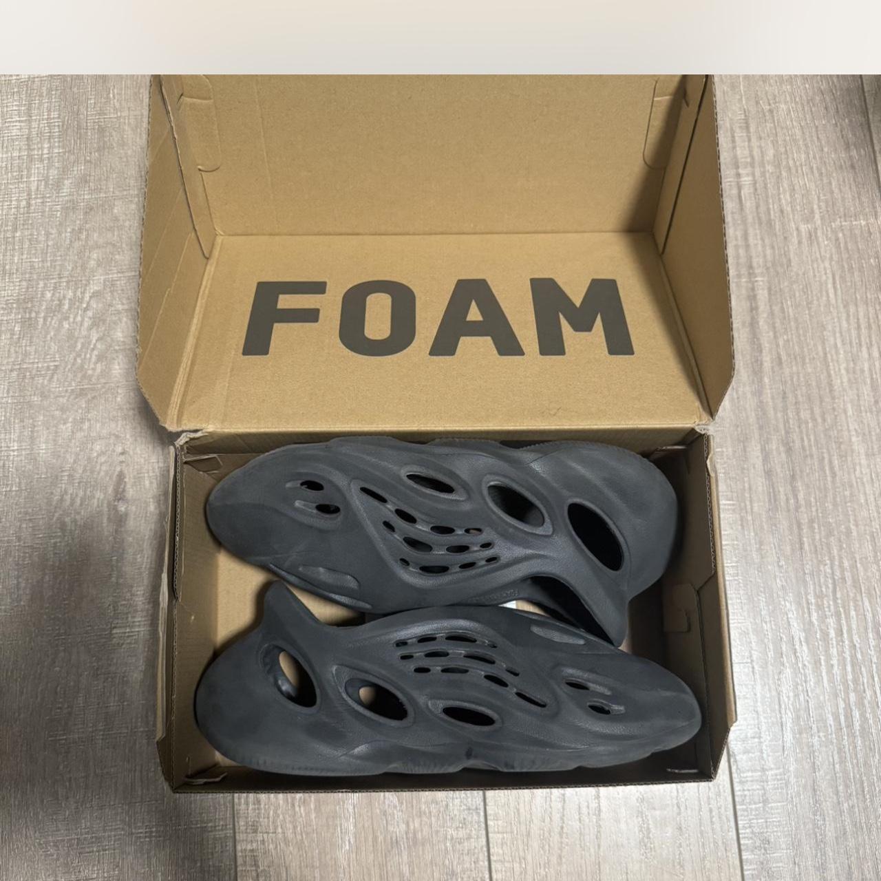 foam rnnrs onyx | Depop