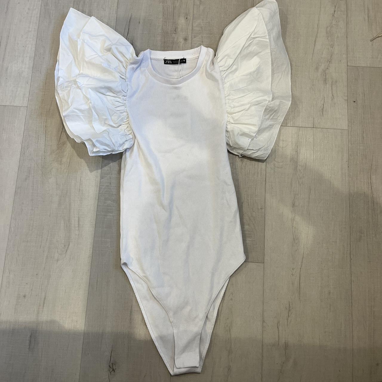 White Zara Ruffle Sleeve Bodysuit brand new, tag... - Depop