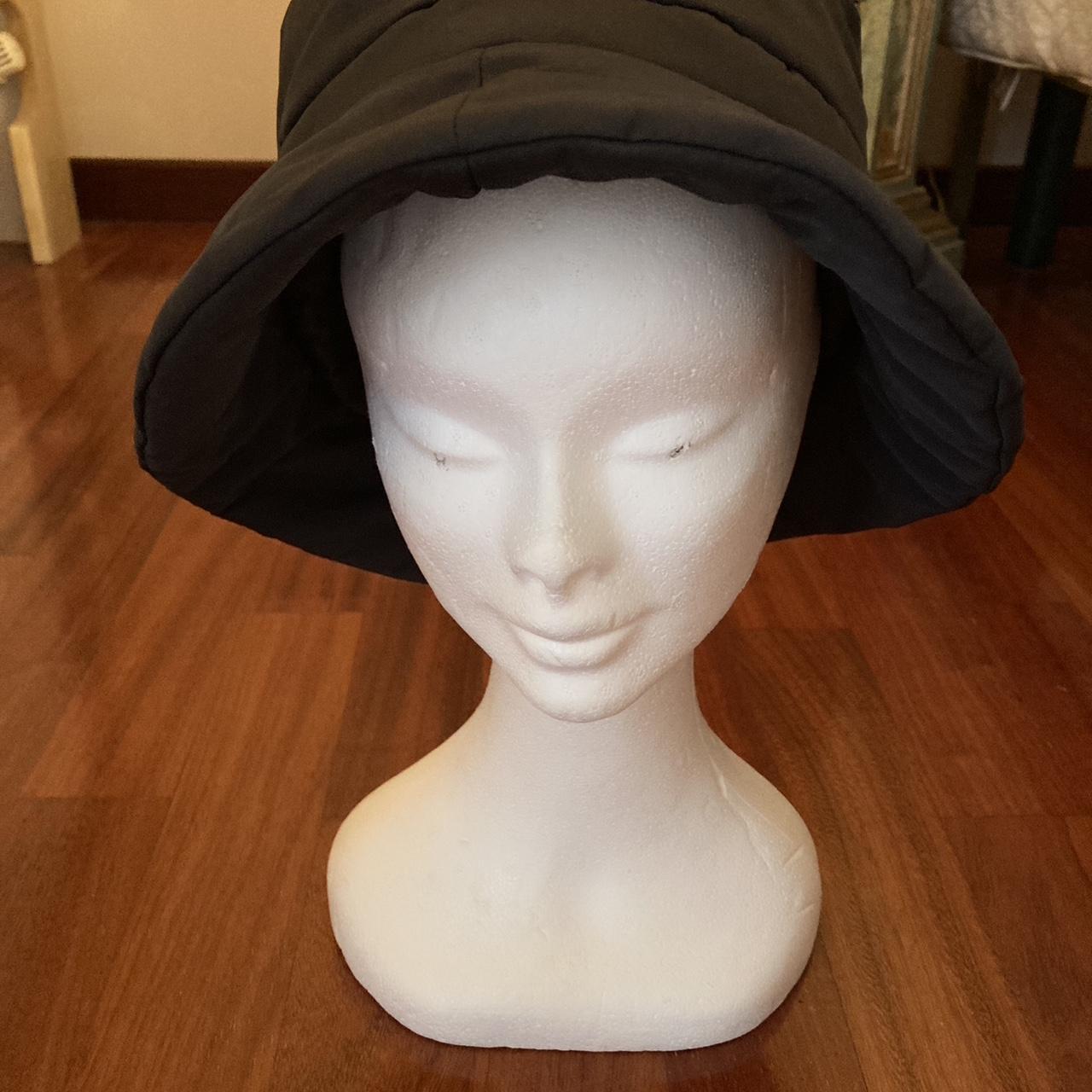 super cute puffer hat ♡ i originally bought it to... - Depop