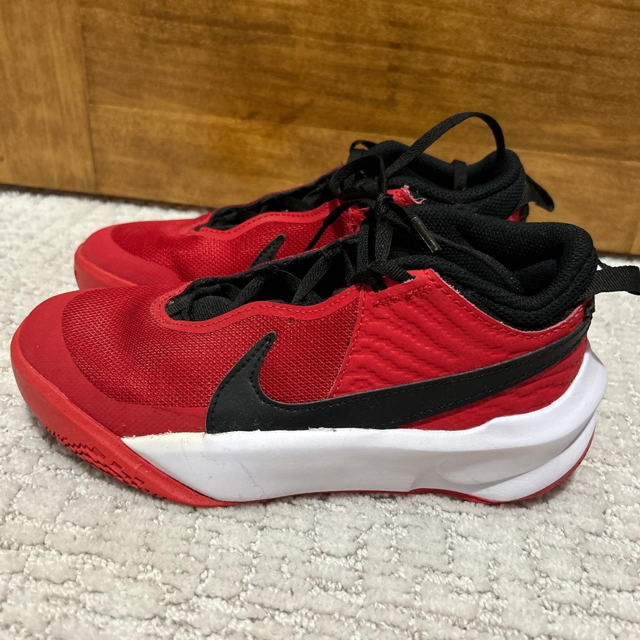 NIKE HUSTLEDX- SU21 WORN ONCE SIZE 4Y - Depop