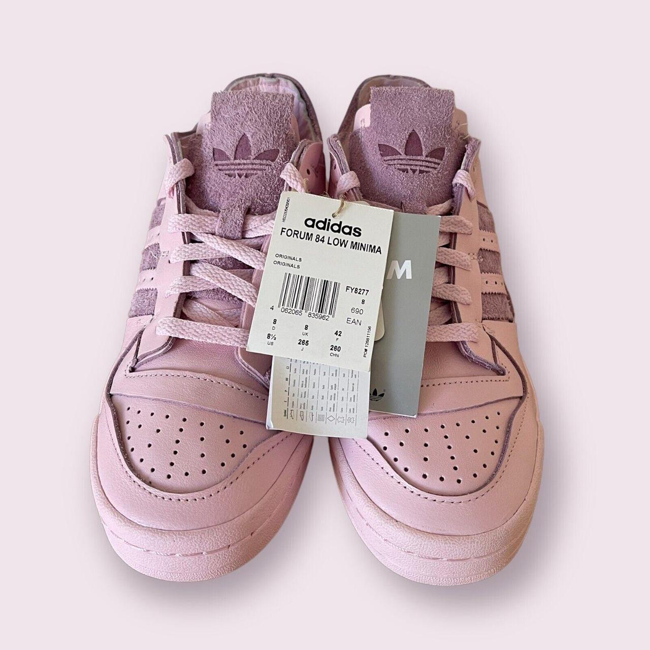 Adidas Women's Pink Trainers | Depop