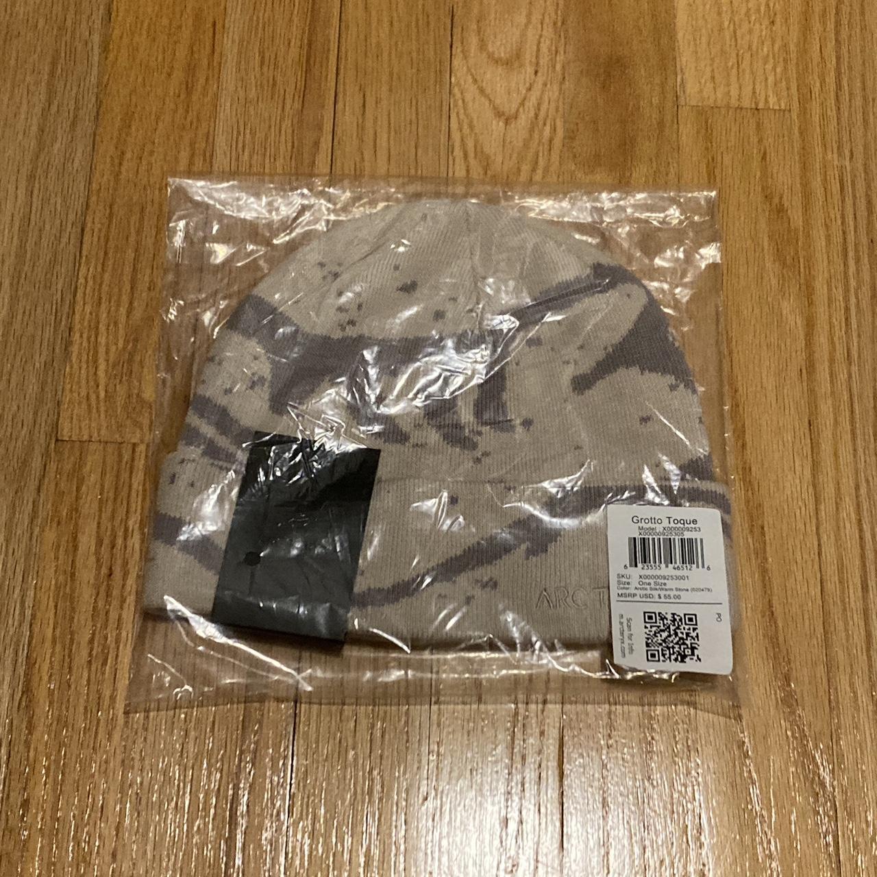 Arcteryx grotto toque beanie Rare colorway, super... - Depop