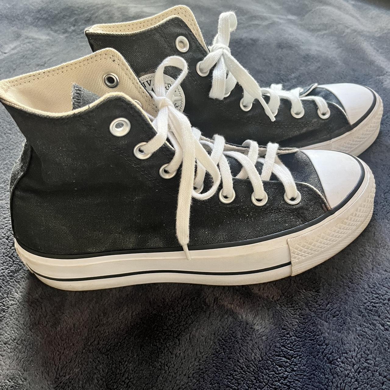 black platform converse size 7 womens - Depop