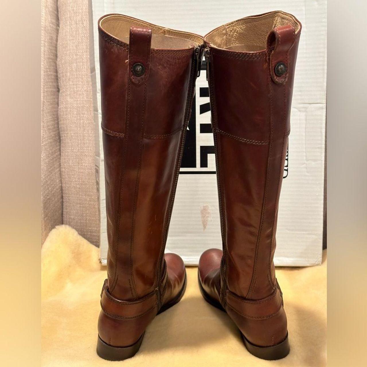 Size 5,5 mahogany/ caramel color The Melissa boot is... - Depop