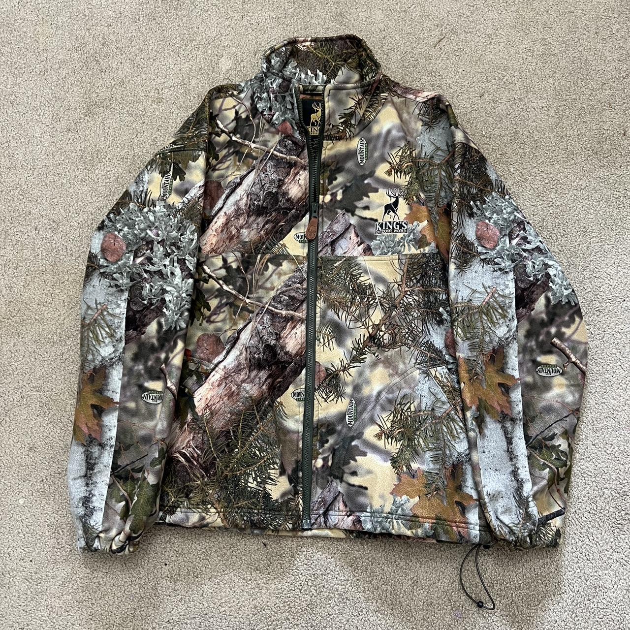 Realtree camo jacket size large perfect condition - Depop