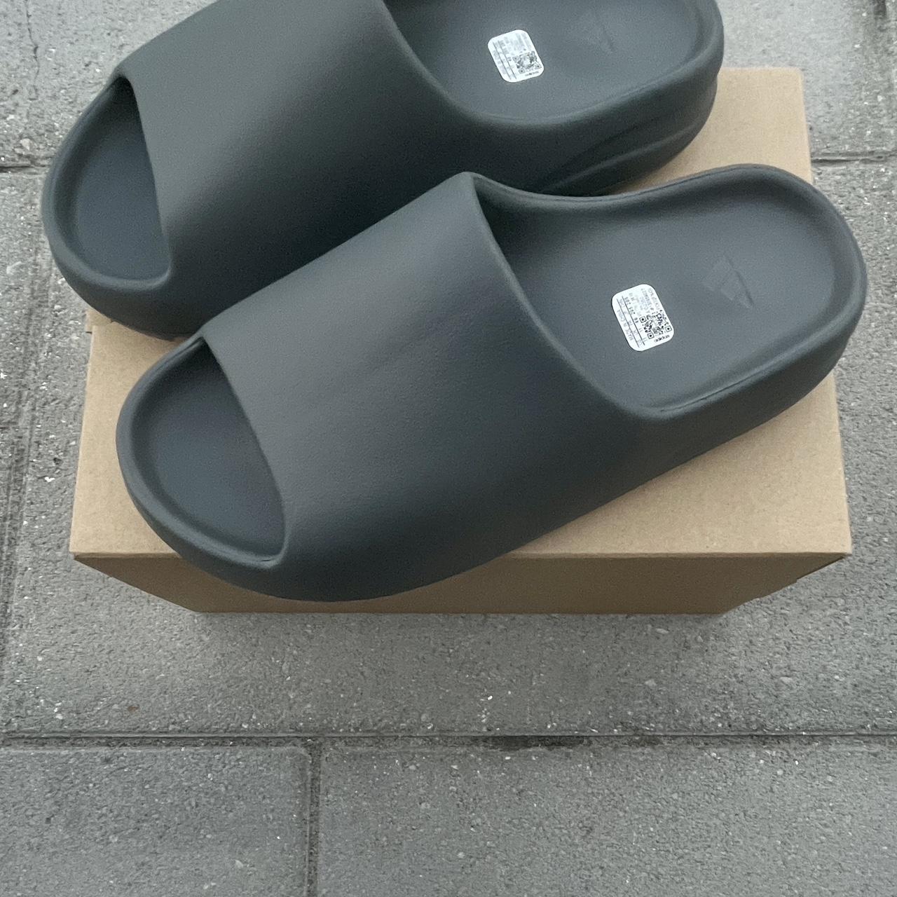 Slate Grey Yeezy Slides Size 11 Brand New Dont... - Depop