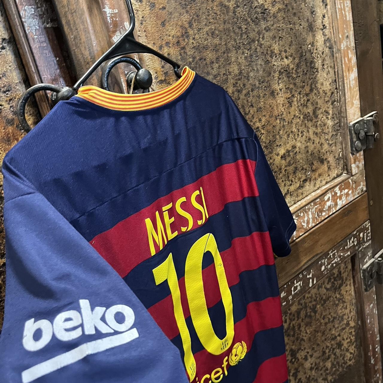 Sick Messi soccer jersey -size L -sick -perfect fit - Depop