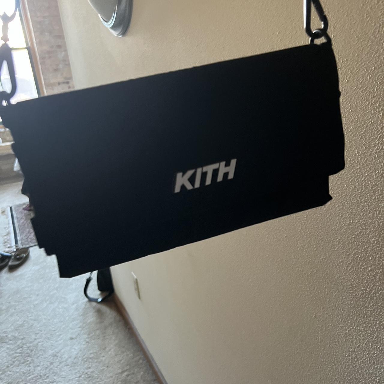 Kith shoulder bag with mirror and tons of pockets. I... - Depop