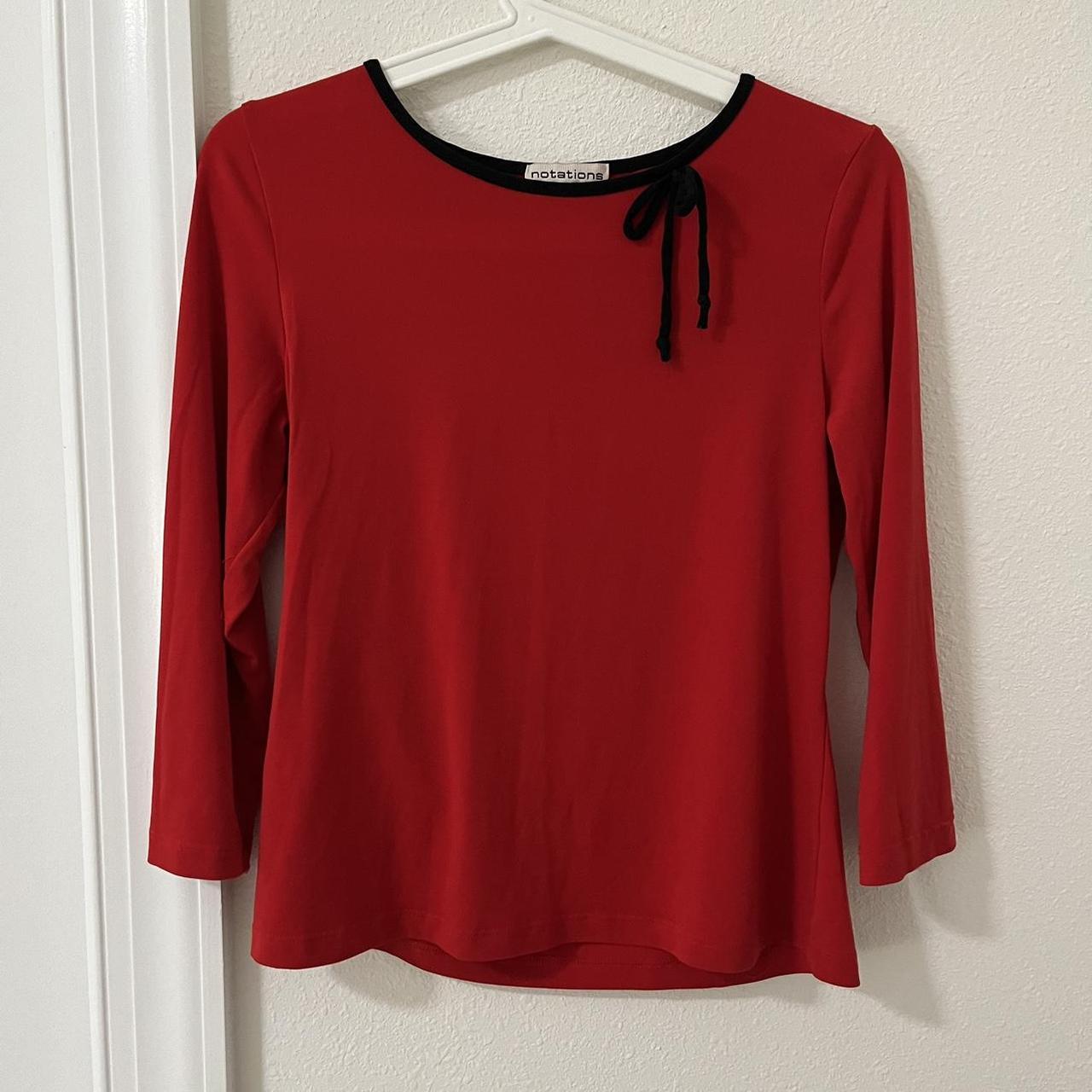 Black and red bow top Can fit a s-l depending on... - Depop