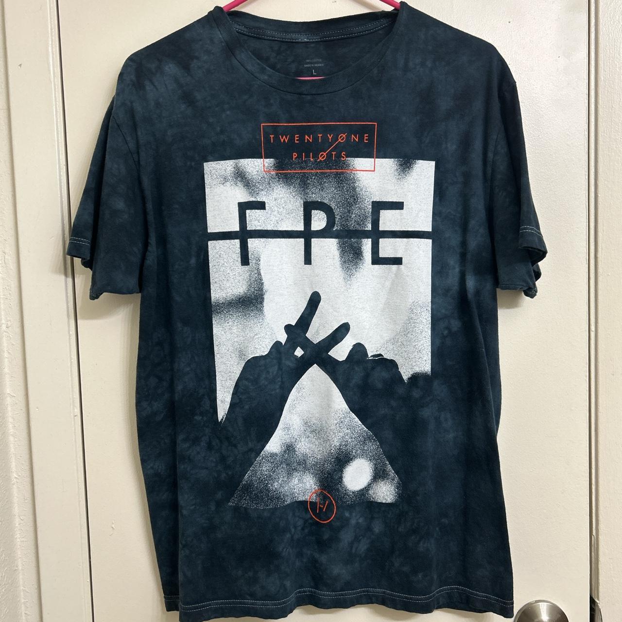 Twenty One Pilots Men's T-shirt | Depop