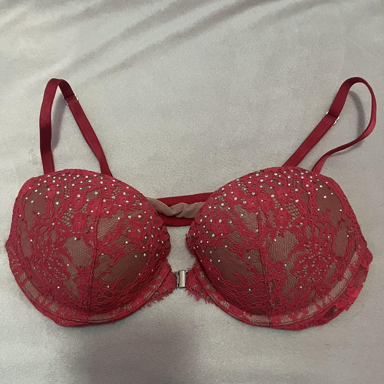 red rhinestoned lace victoria secret pushup bra... - Depop