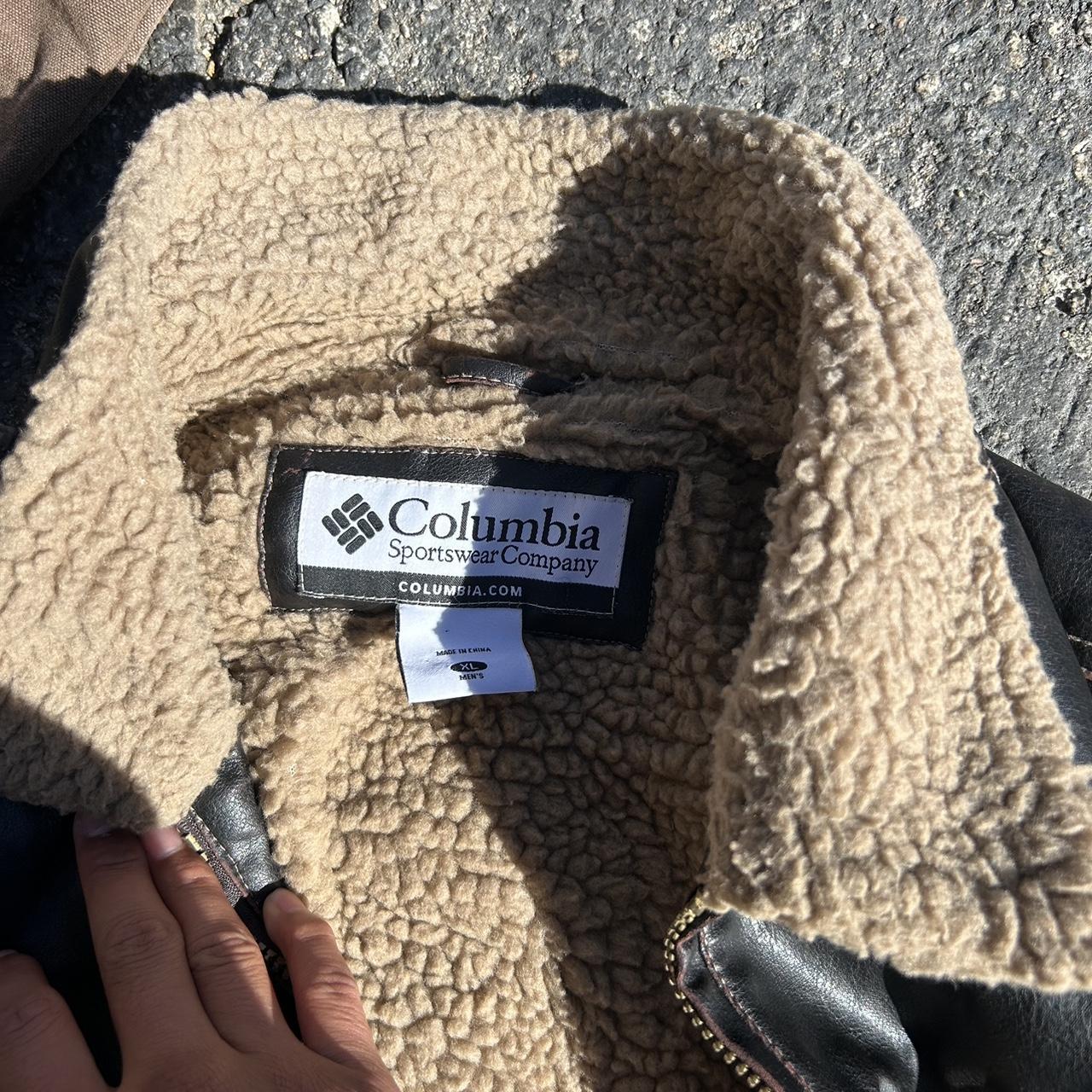 Beautiful Columbia Coat Only flaw is shown in the... - Depop