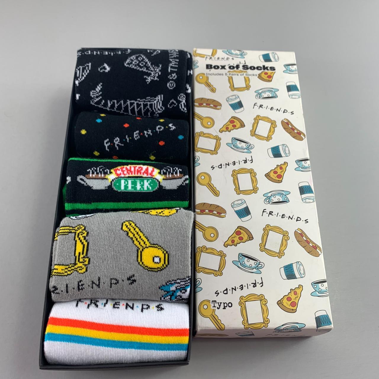 Friends Socks 5 pairs of crew socks Medium / Large... - Depop
