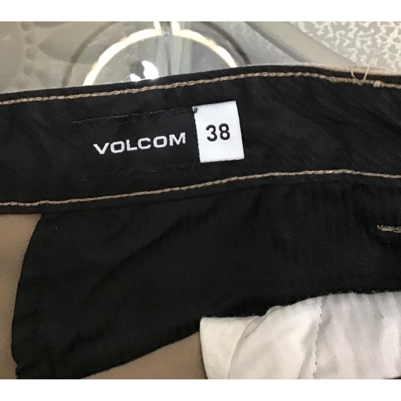 VOLCOM MENS ARMY KHAKI RELAX FIT POCKETS CASUAL... - Depop