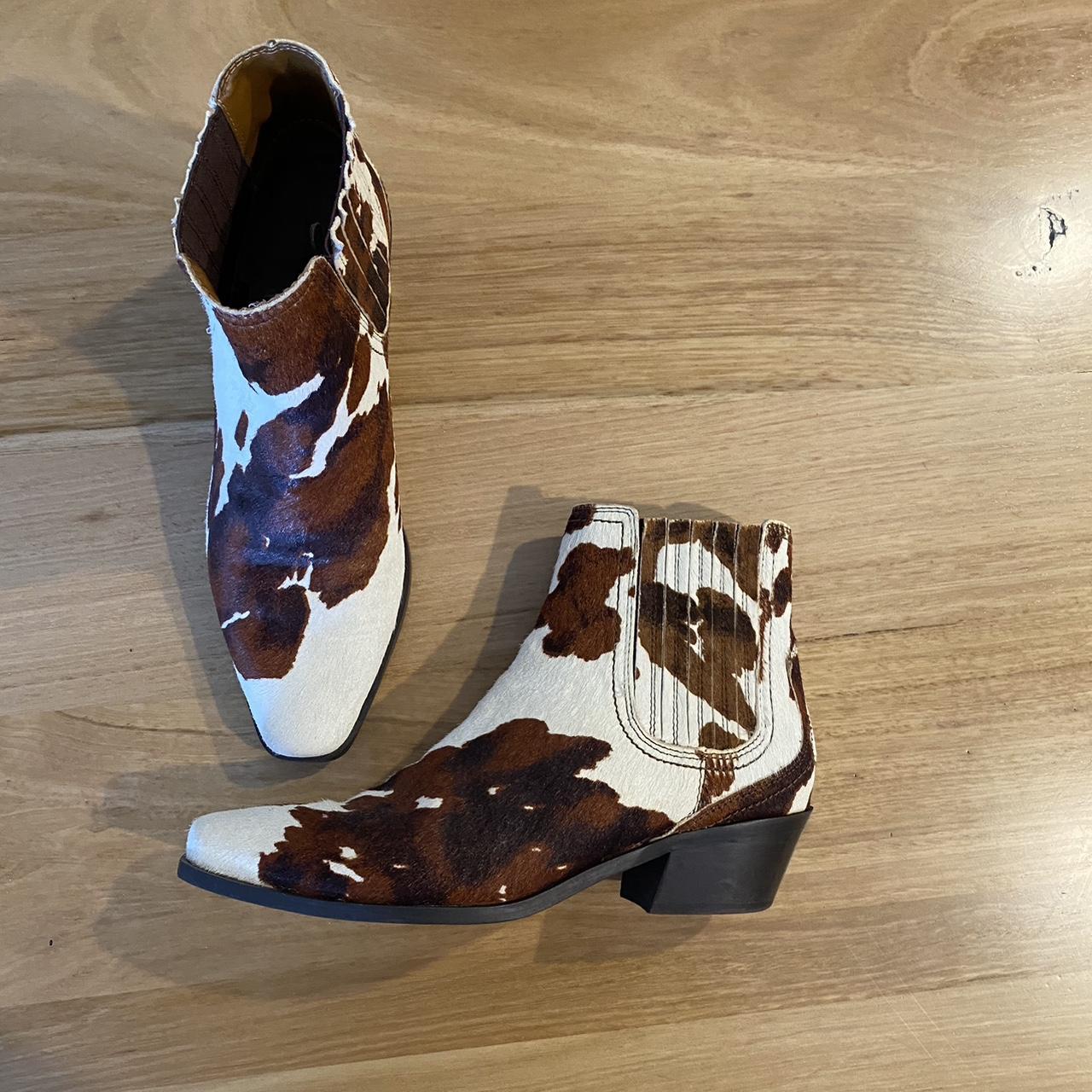 Short haired, ankle cow print boots - Depop