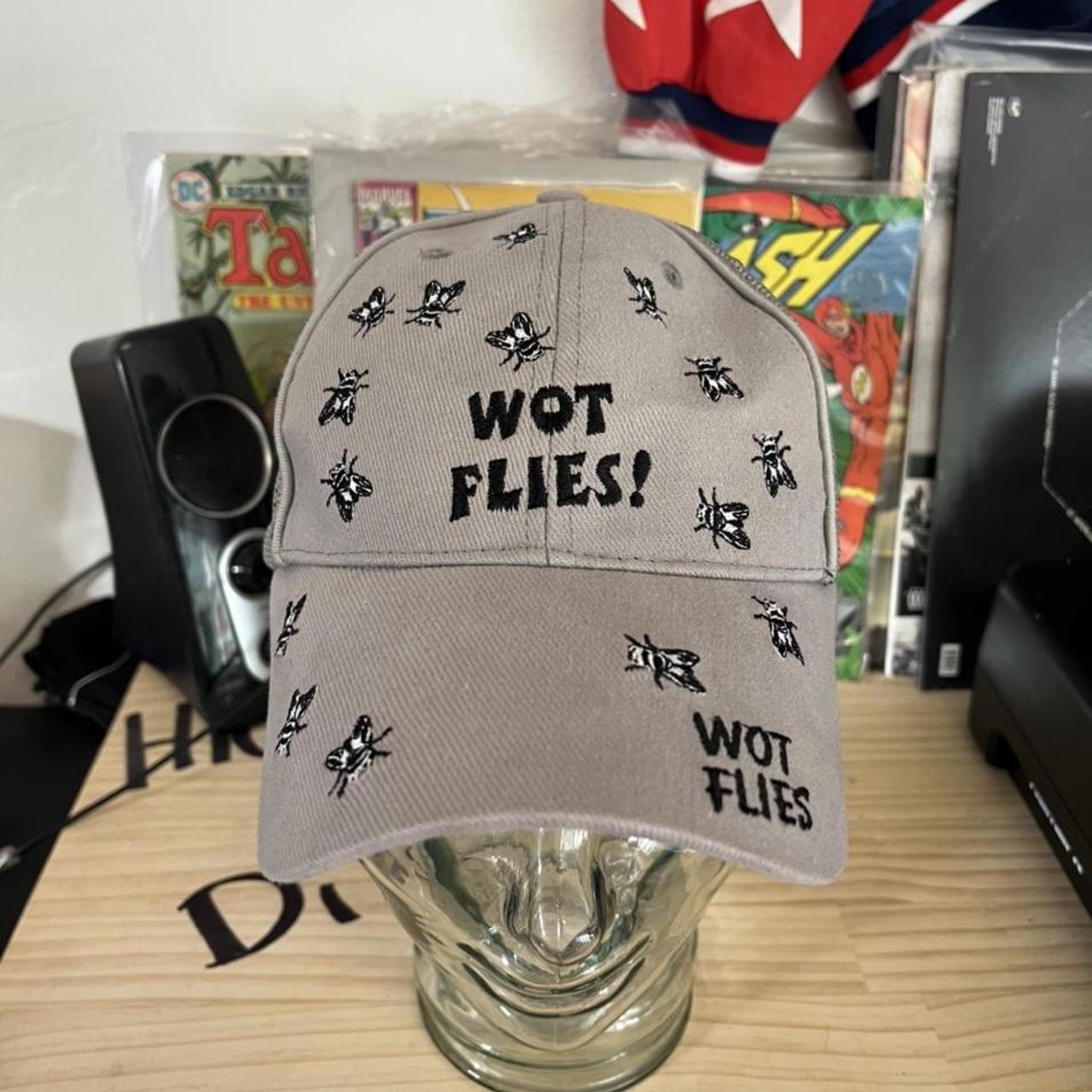 Aussie “wot flies” hat - Depop