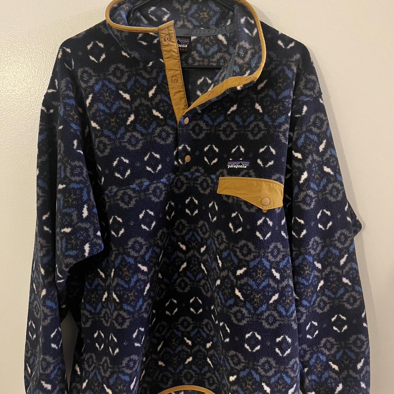 Patagonia synchilla fleece, hardly worn, pattern - Depop