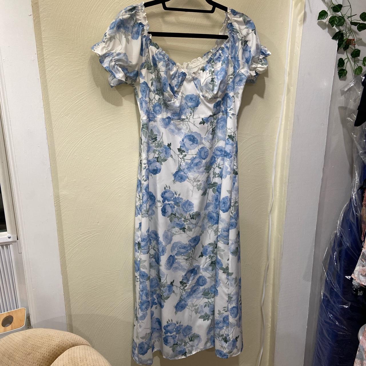 White and blue floral dress from cider Size L - Depop