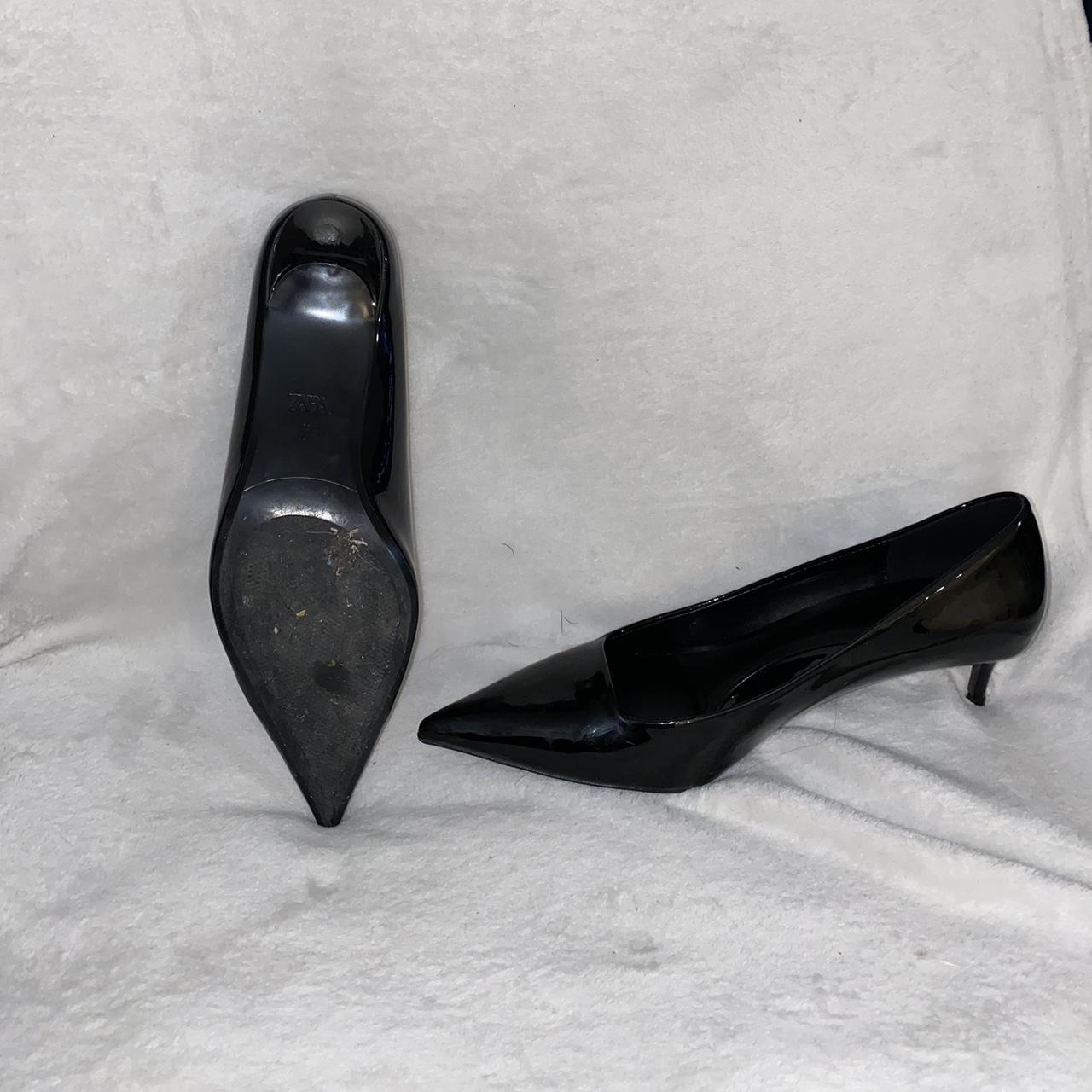 Shiny Black Point Heels Size: Women’s 8 - Depop