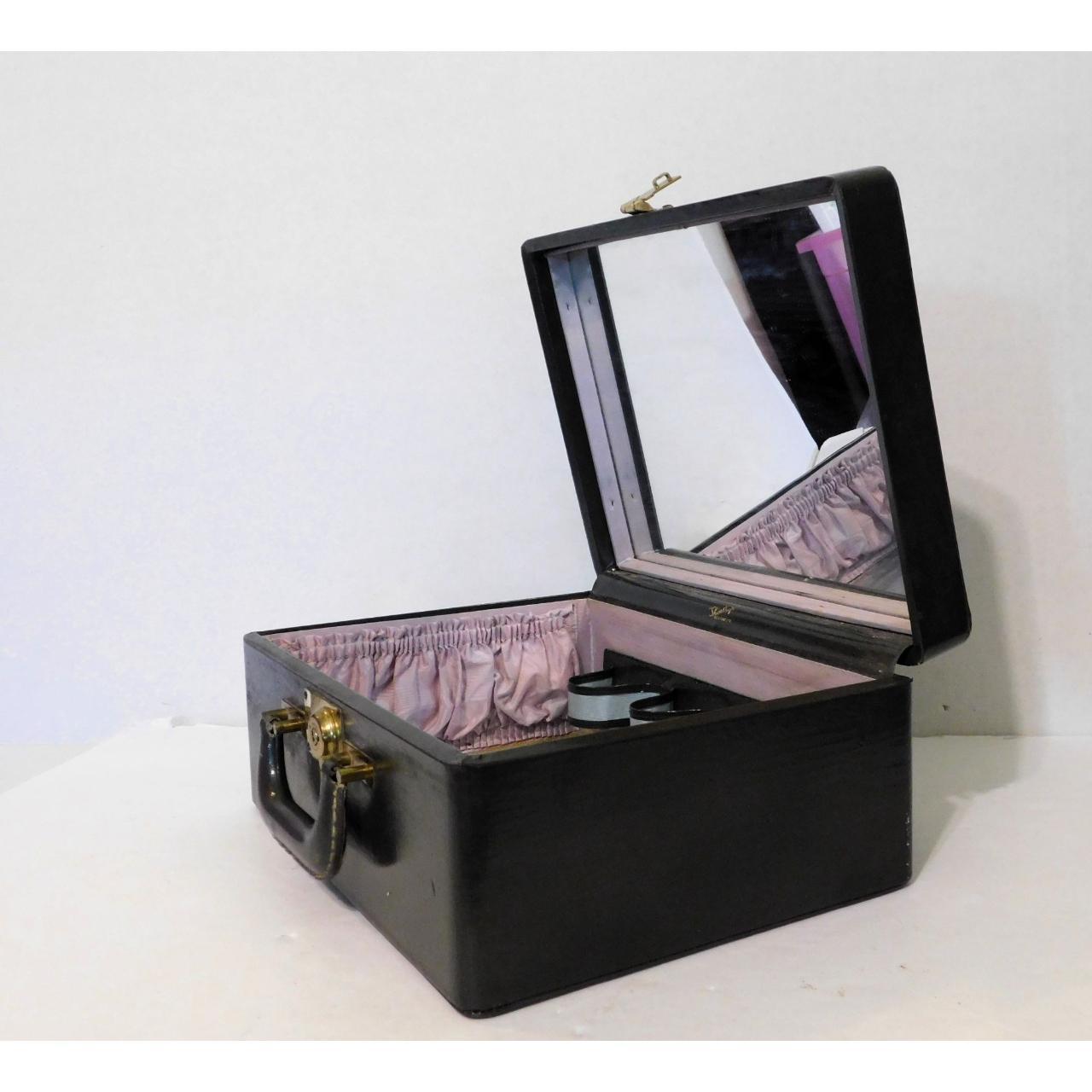 This Myers Luggage Vintage Shortrip, from The Palm... - Depop