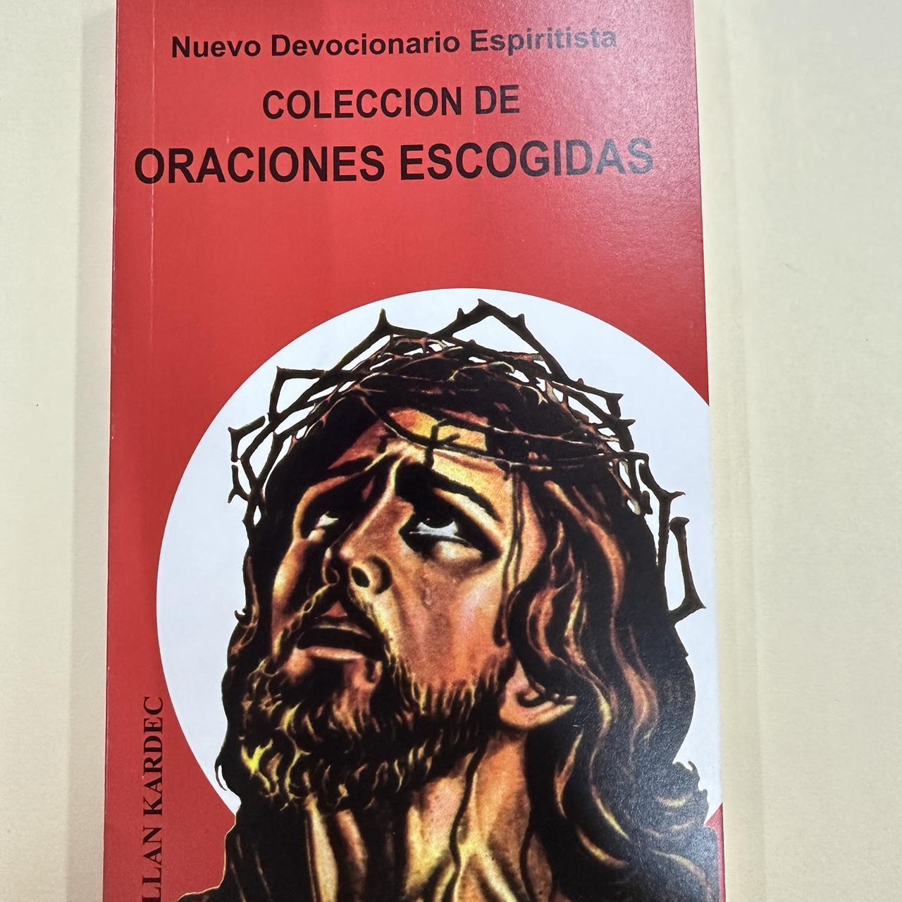 Oración escogida para la bóveda #prayer #book #red... - Depop