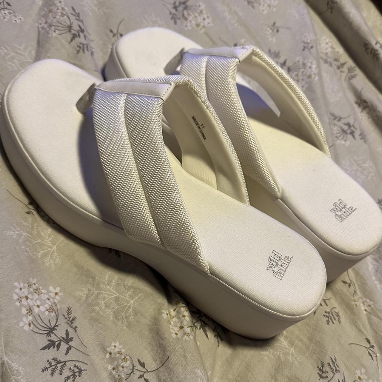 Wild Fable Women's White and Cream Sandals | Depop