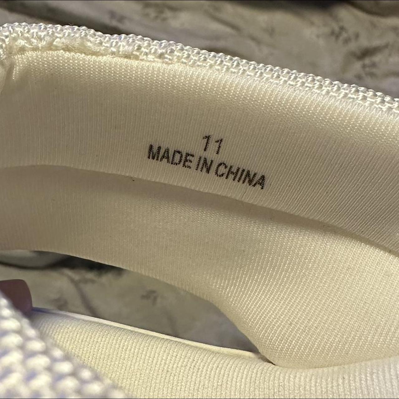 Wild Fable Women's White and Cream Sandals | Depop