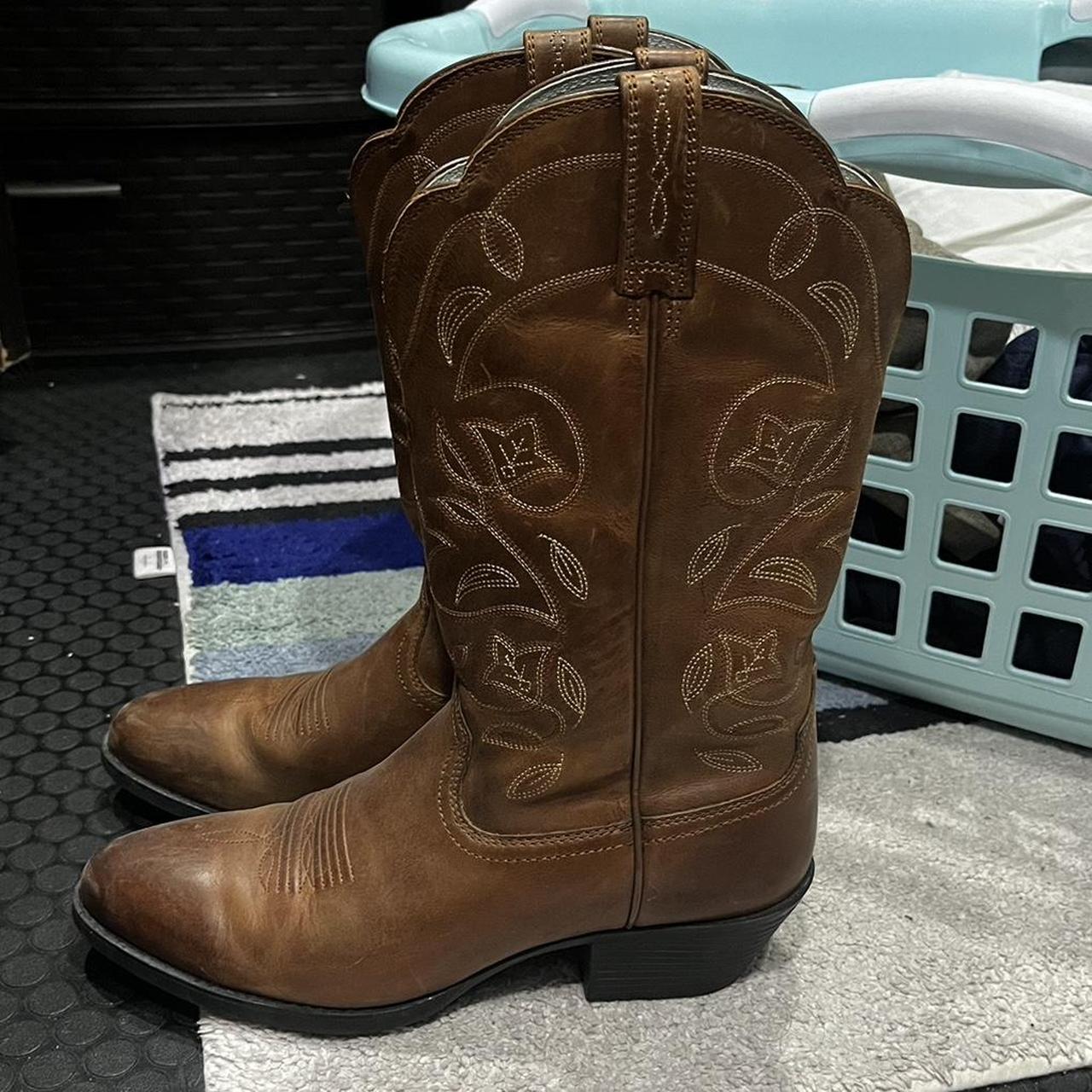 Brown authentic Ariat cowboy boots - Depop