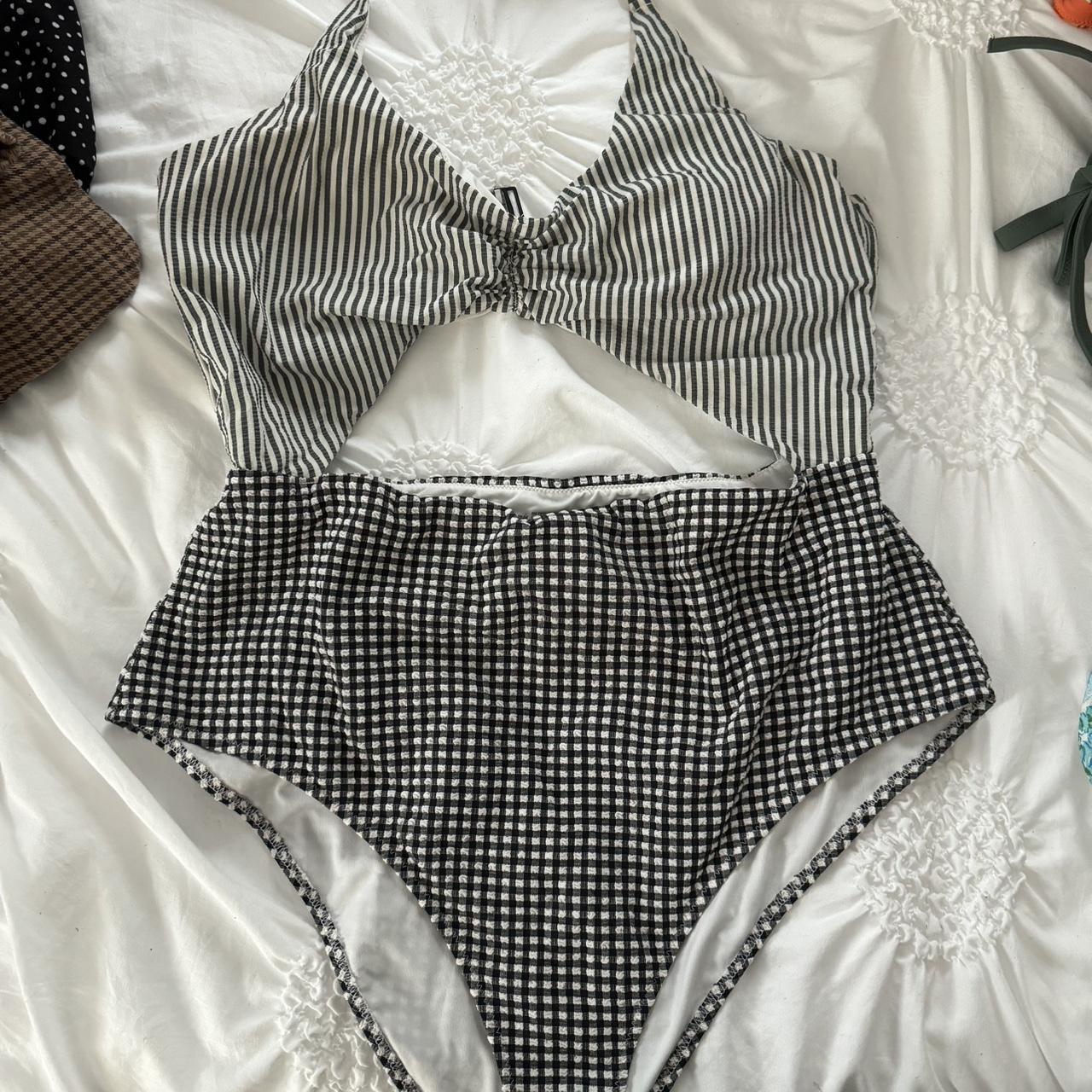 aerie cut out one piece cheeky - Depop
