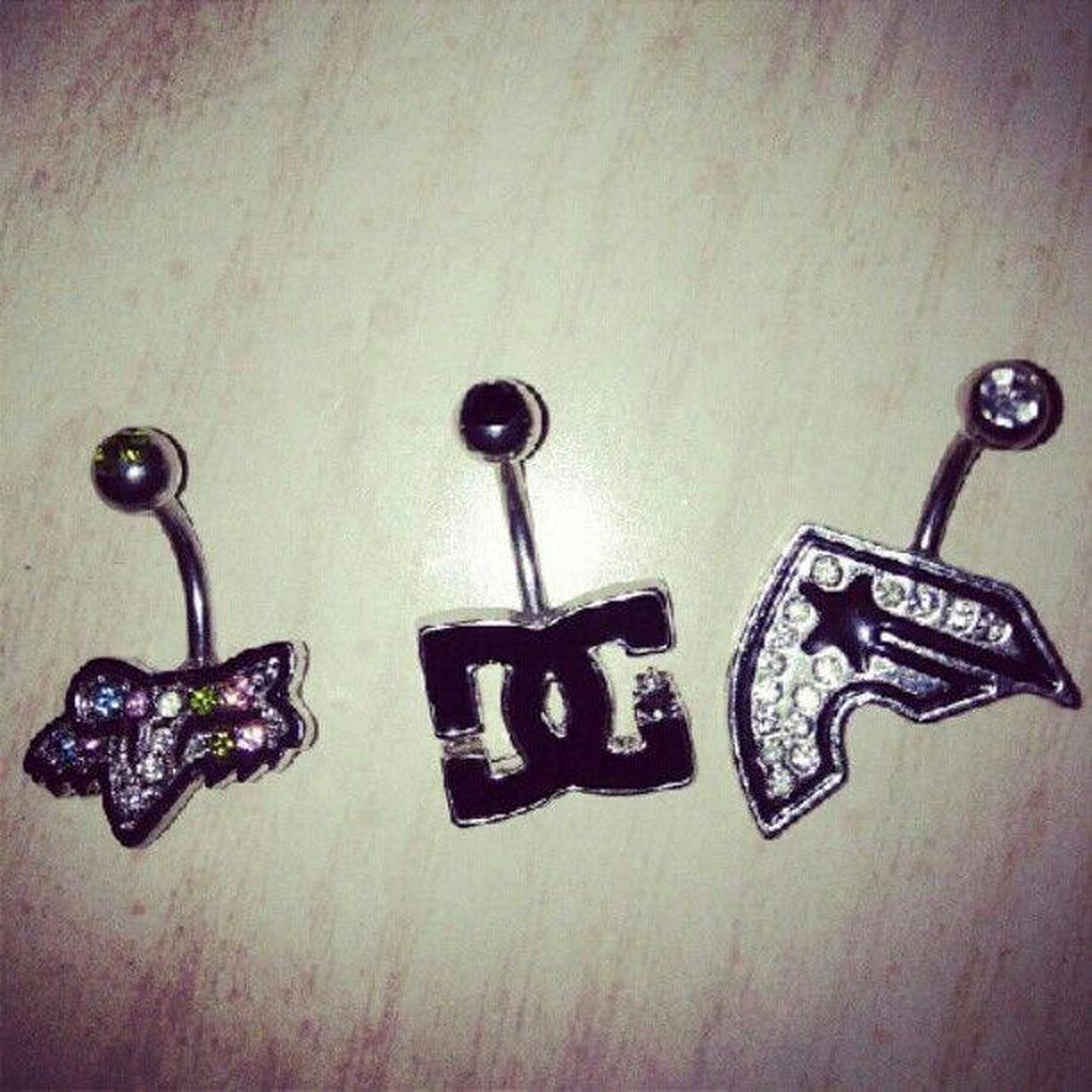 ⚠️MESSAGE ME BEFORE BUYING⚠️ one Dc shoes belly... - Depop